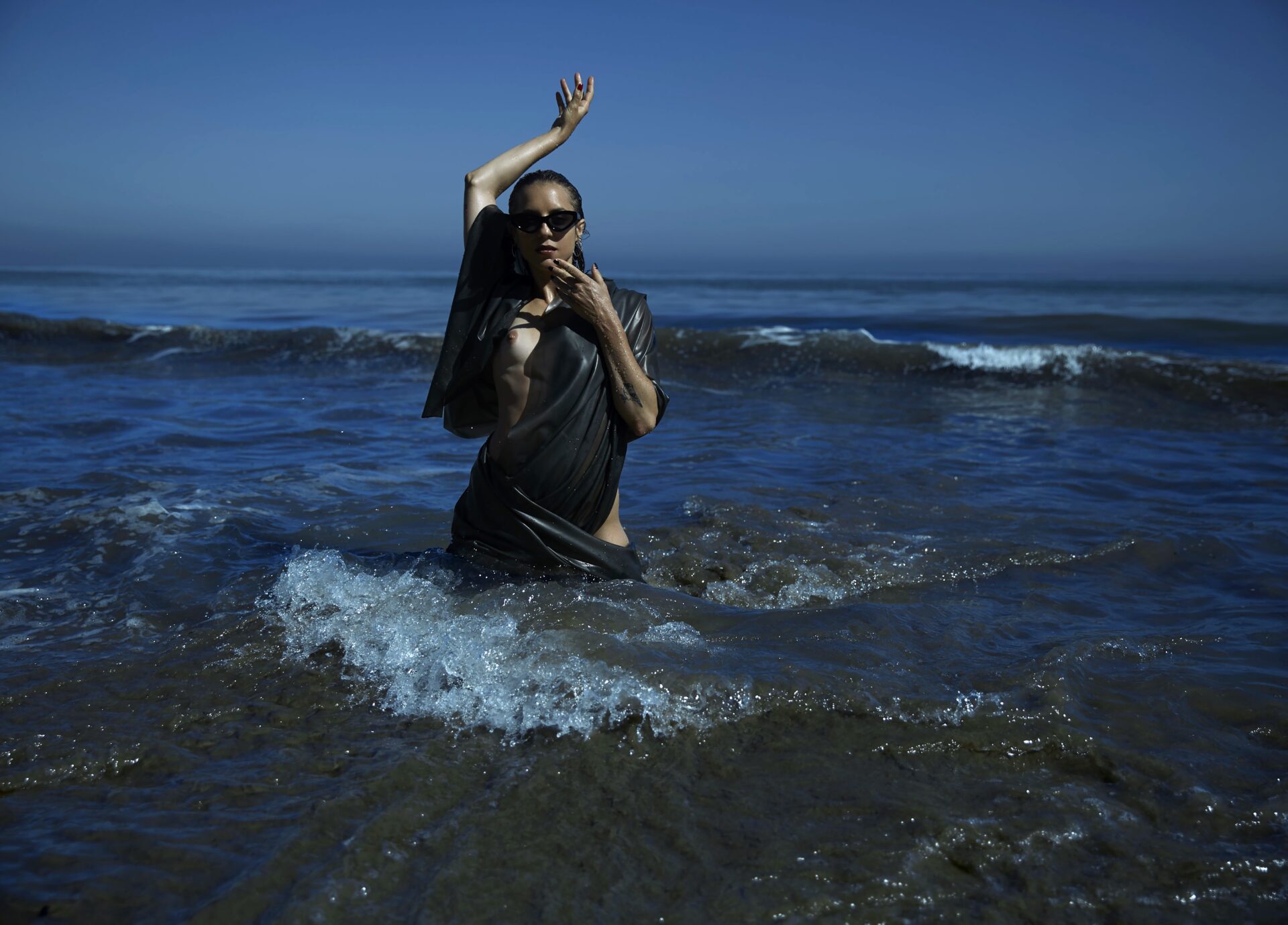 From dark erotica to MK ULTRA: LA musician Sienna dives into her ...