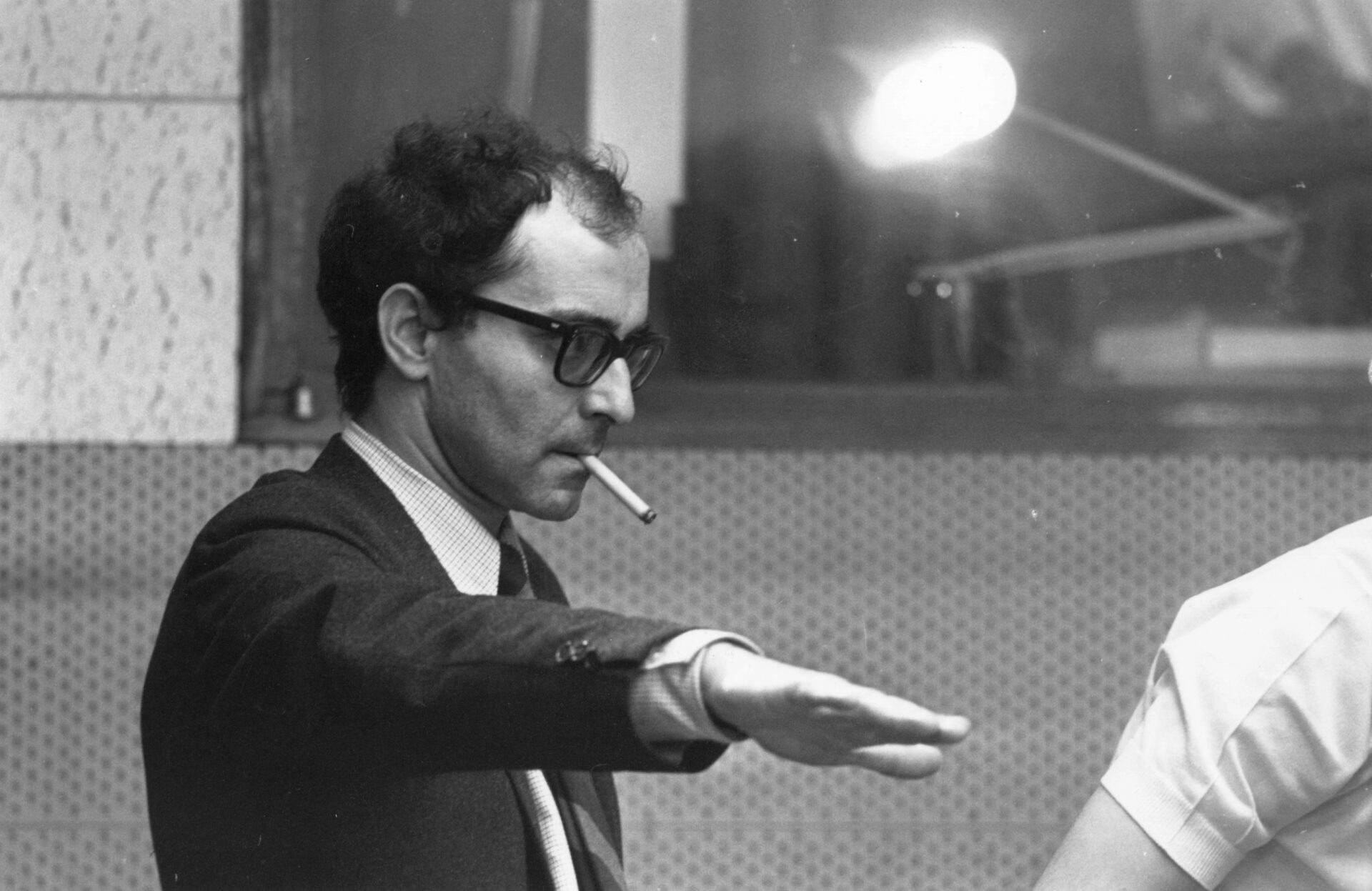 French New Wave pioneer Jean-Luc Godard has sadly passed away – HERO