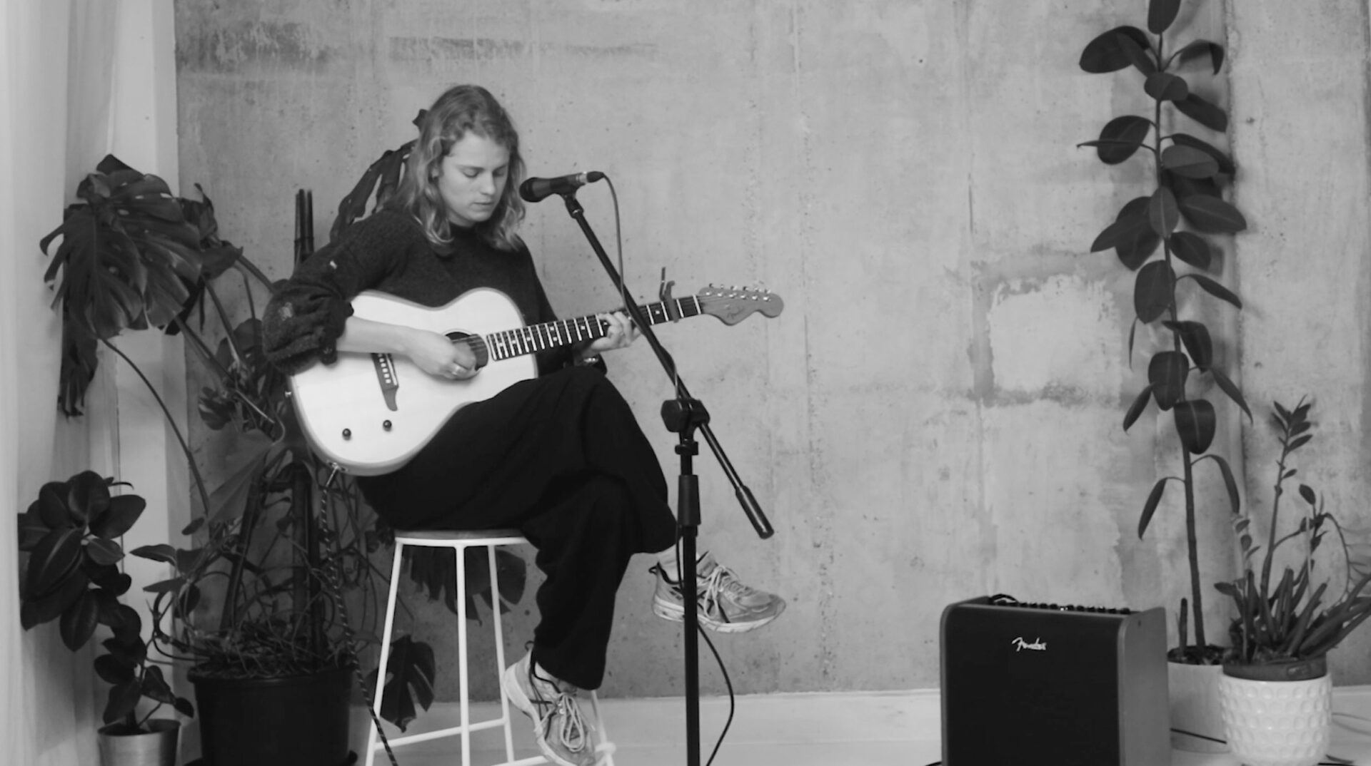 Marika Hackman showcases Fender’s Highway Series and unpicks her raw new record – HERO